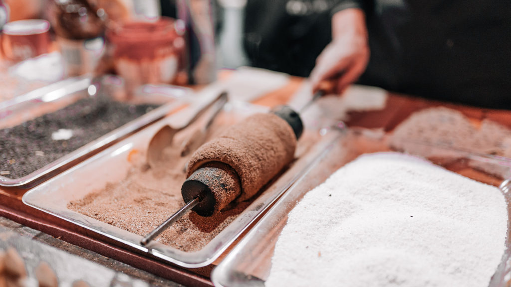 Chimney Cake Equipment | Trdelnik | Baumstriezel | Kürtőskalács | Dober ...